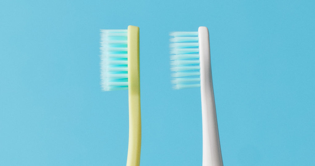 Manual vs. Electric Toothbrush: Which Is Better? – COCOLAB